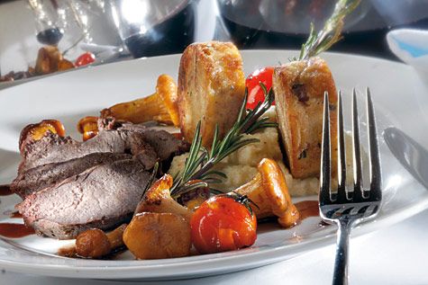 GALBIORI IN SOS DE VIN ROSU