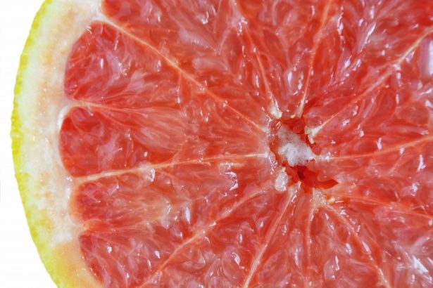 SMOOTHIE CU GREPFRUT SI ANANAS PENTRU A SLABI MAI USOR