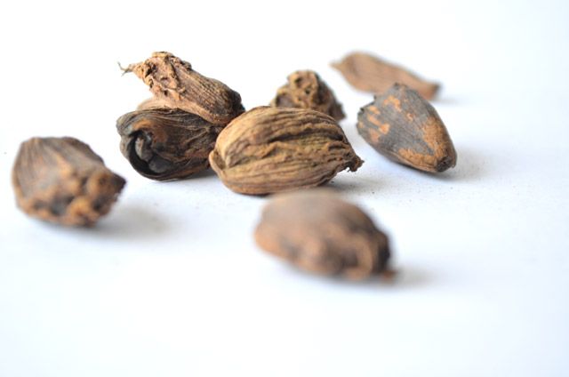 SMOOTHIE SIMPLU CU NUCSOARA SI LAPTE VEGETAL PENTRU UN SOMN ODIHNITOR