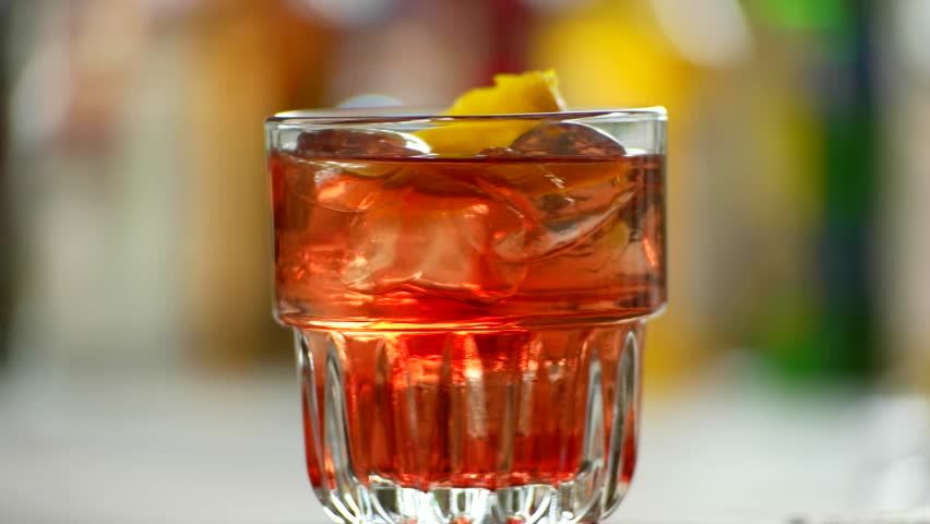 COCKTAIL CU VERMUT ROSU